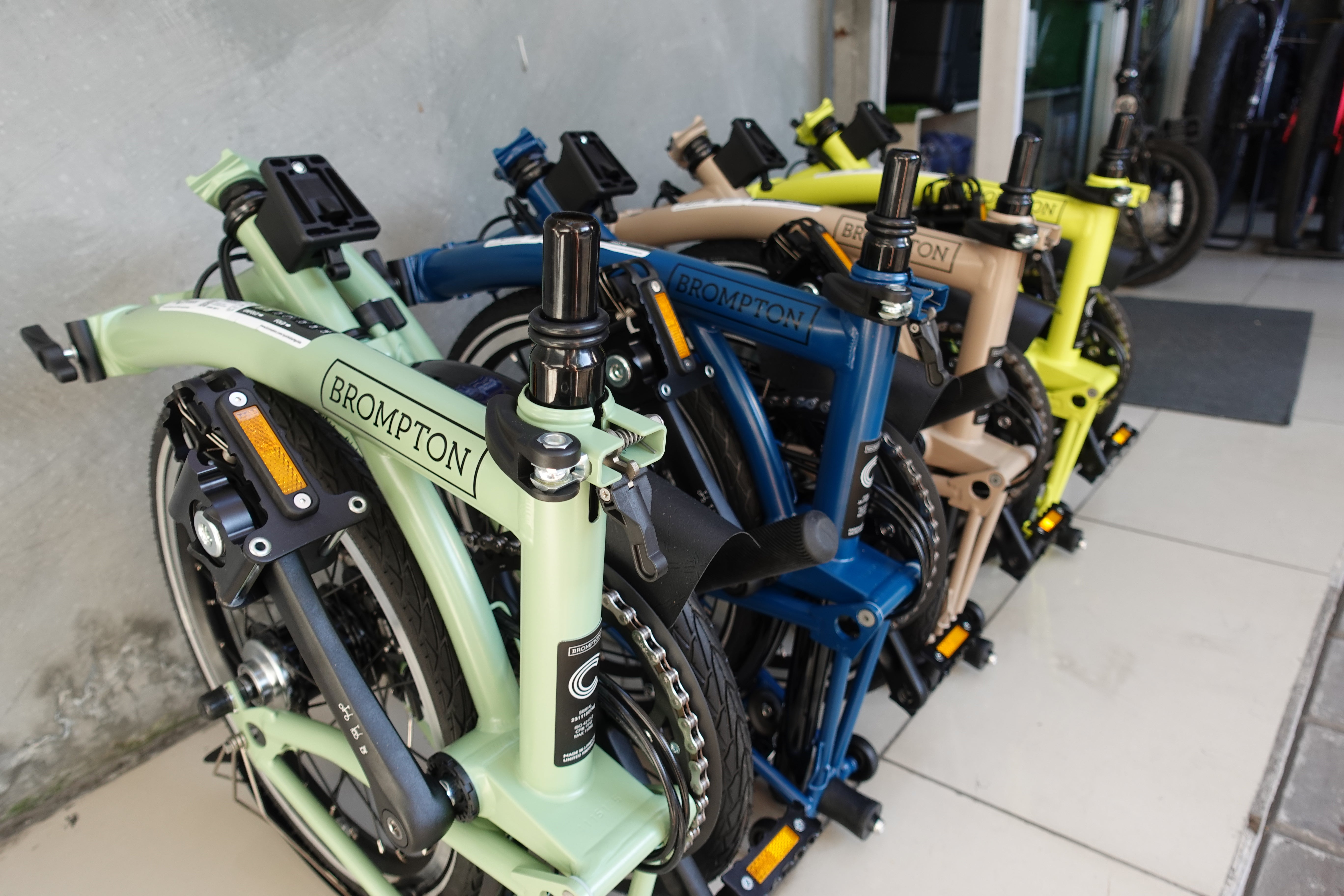 Brompton Bikes – Bikeary Bicycle Lifestyle